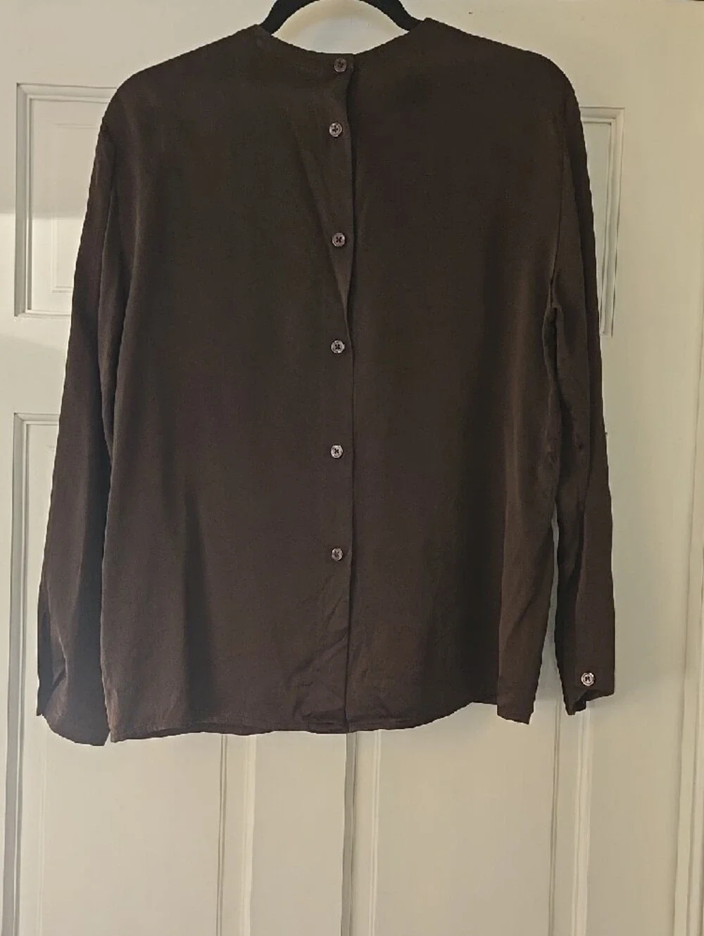 Ellen Tracy | Tops | Ellen Tracy 0 Silk Brown Long Sleeve Crewneck ...